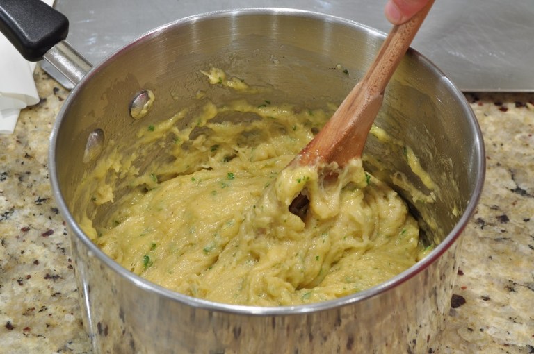 Xavier Soup | The Lass In The Apron