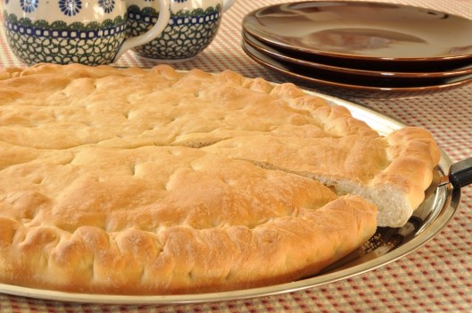 Ukrainian Pagach | The Lass In The Apron