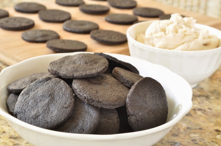 Hydrox Cookie Sundaes with Raspberry-Espresso Hot Fudge | The Lass In ...